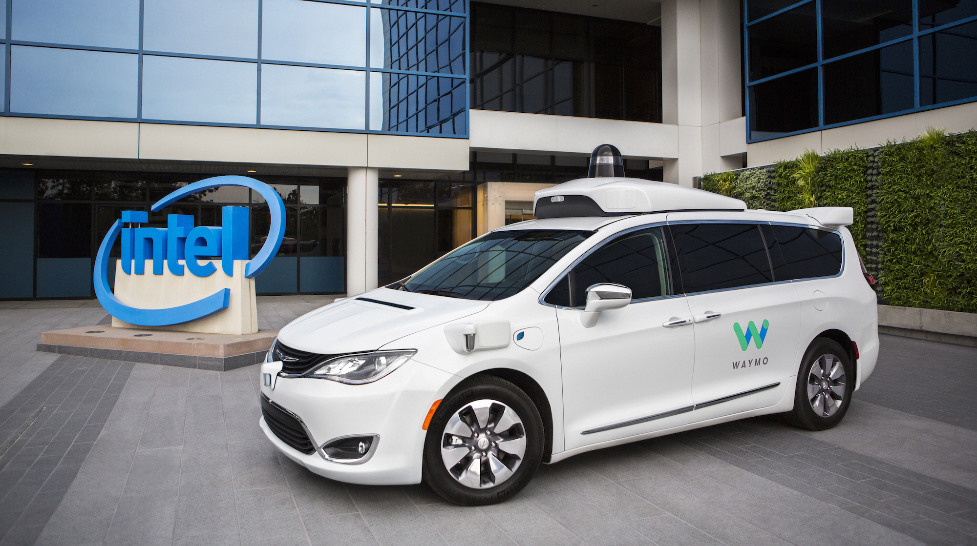This Self-Driving Car Leader Has Intel Inside | The Motley Fool