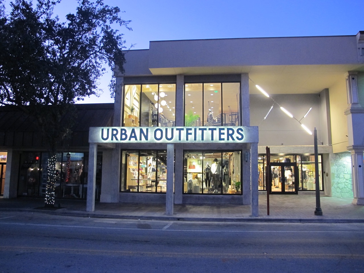 Why Urban Outfitters, Sasol, and Pure Storage Slumped Today | The ...