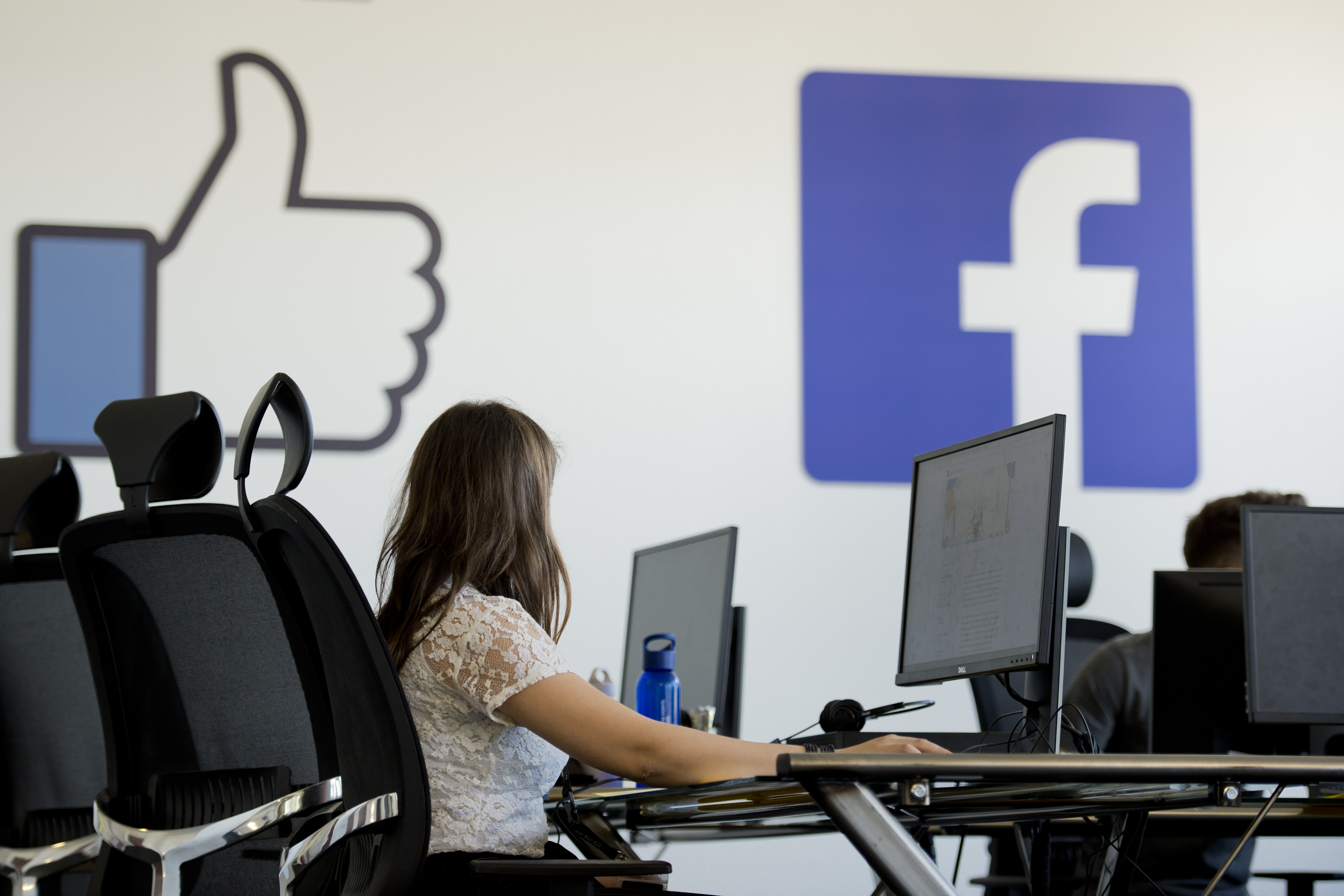 Better Buy: Netflix vs. Facebook | The Motley Fool
