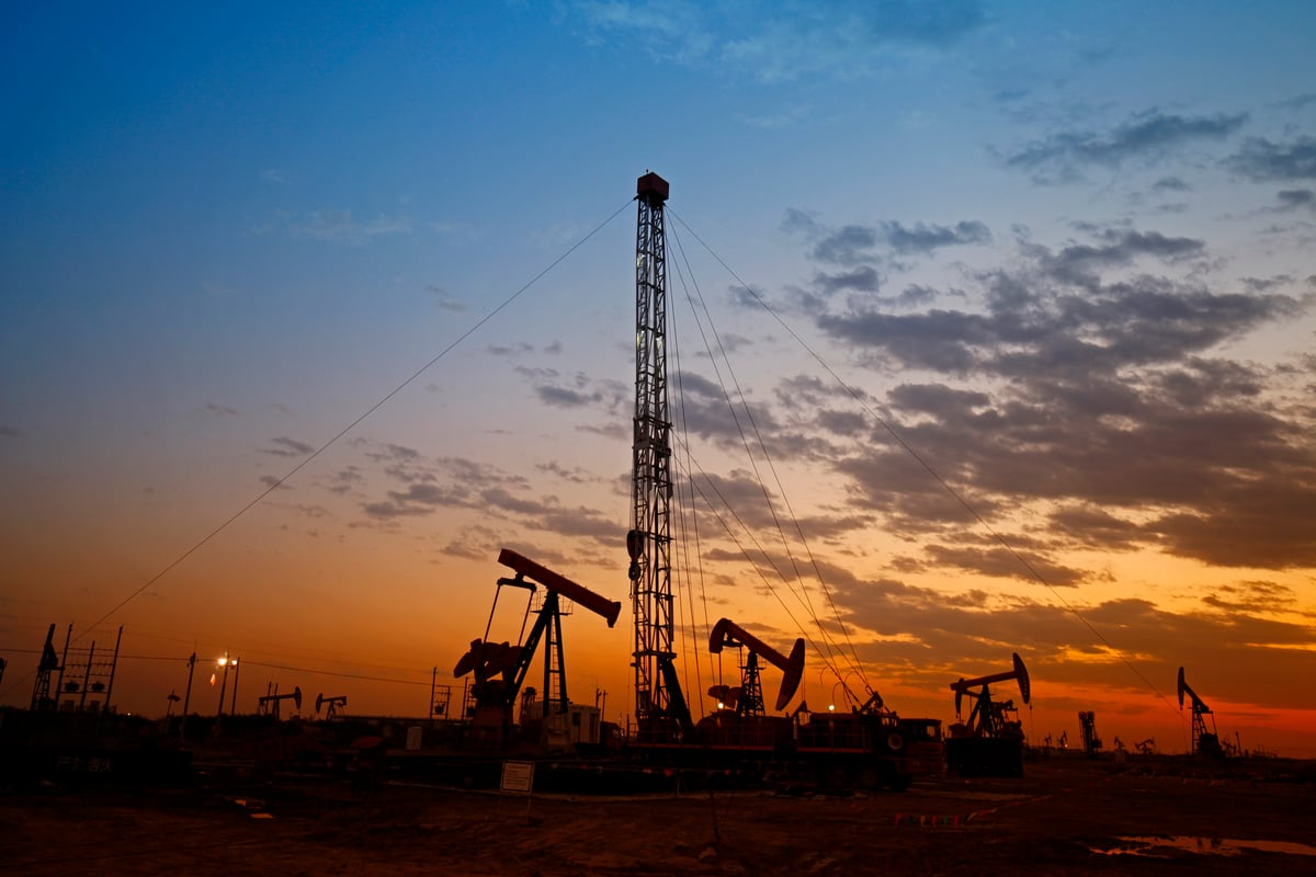 Why Oil Stocks Are In Rally Mode Again Today | The Motley Fool
