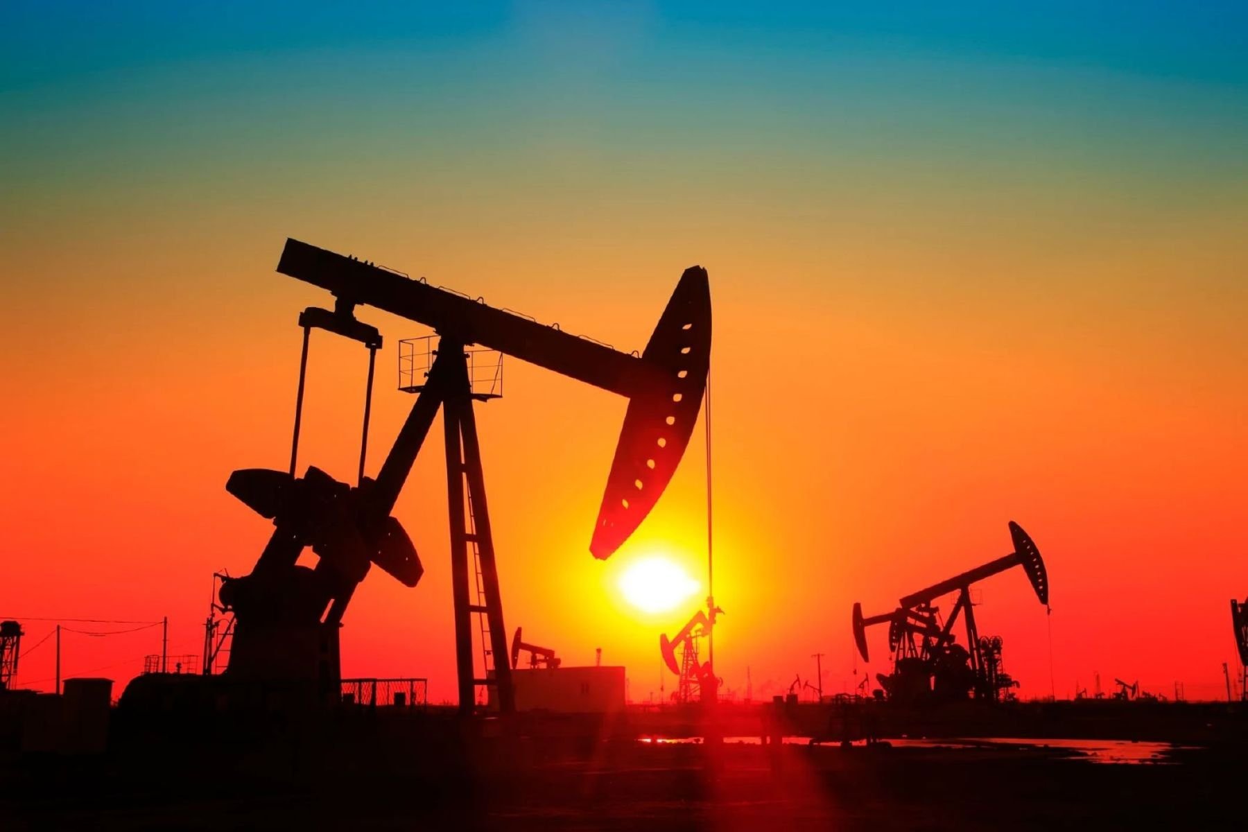 Crude Oil Prices Are Still High. Should You Buy Oil Stocks Now? | The ...